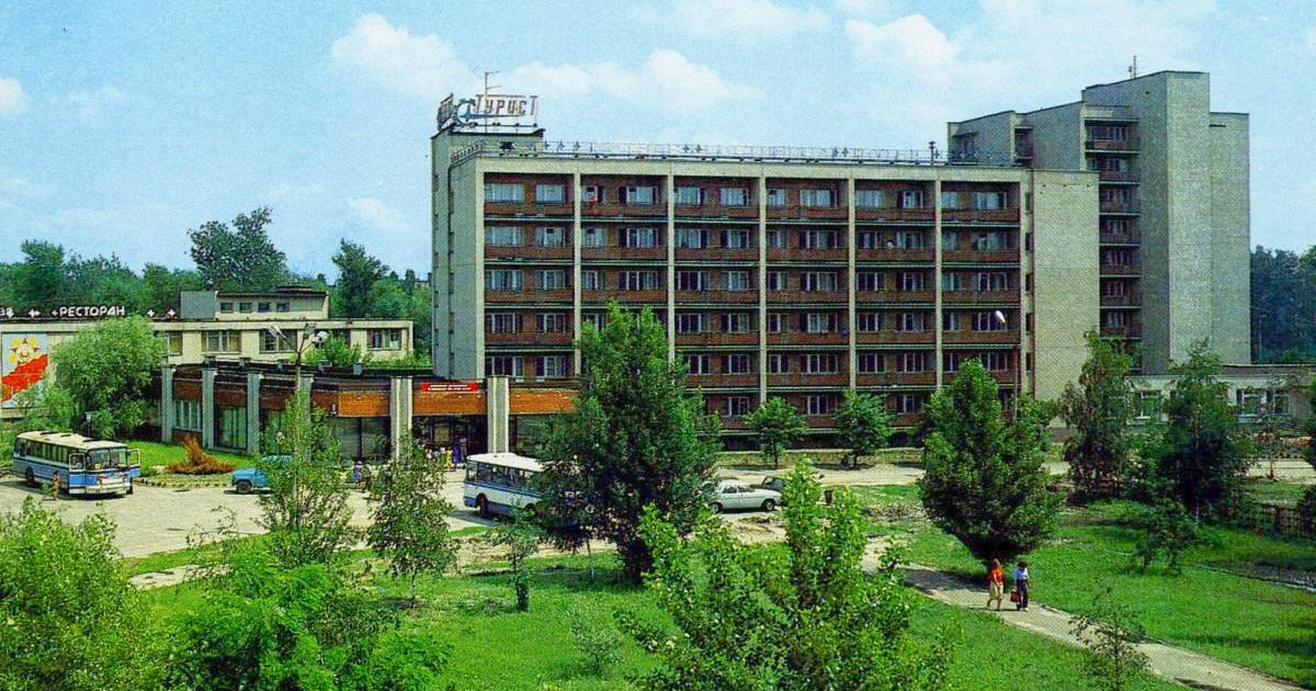 Історія занепаду готелю «Турист»: як підприємство втрачало нерухомість ...