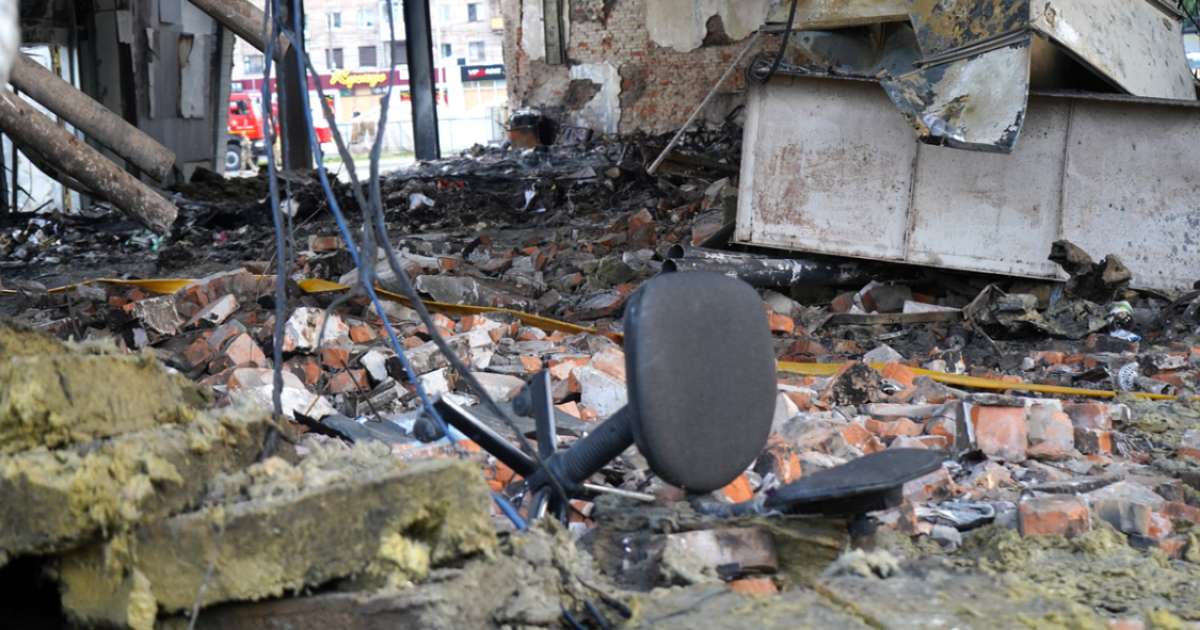 Ракетний удар по ТЦ «Амстор» у Кременчуці: що відомо про зниклих і ...